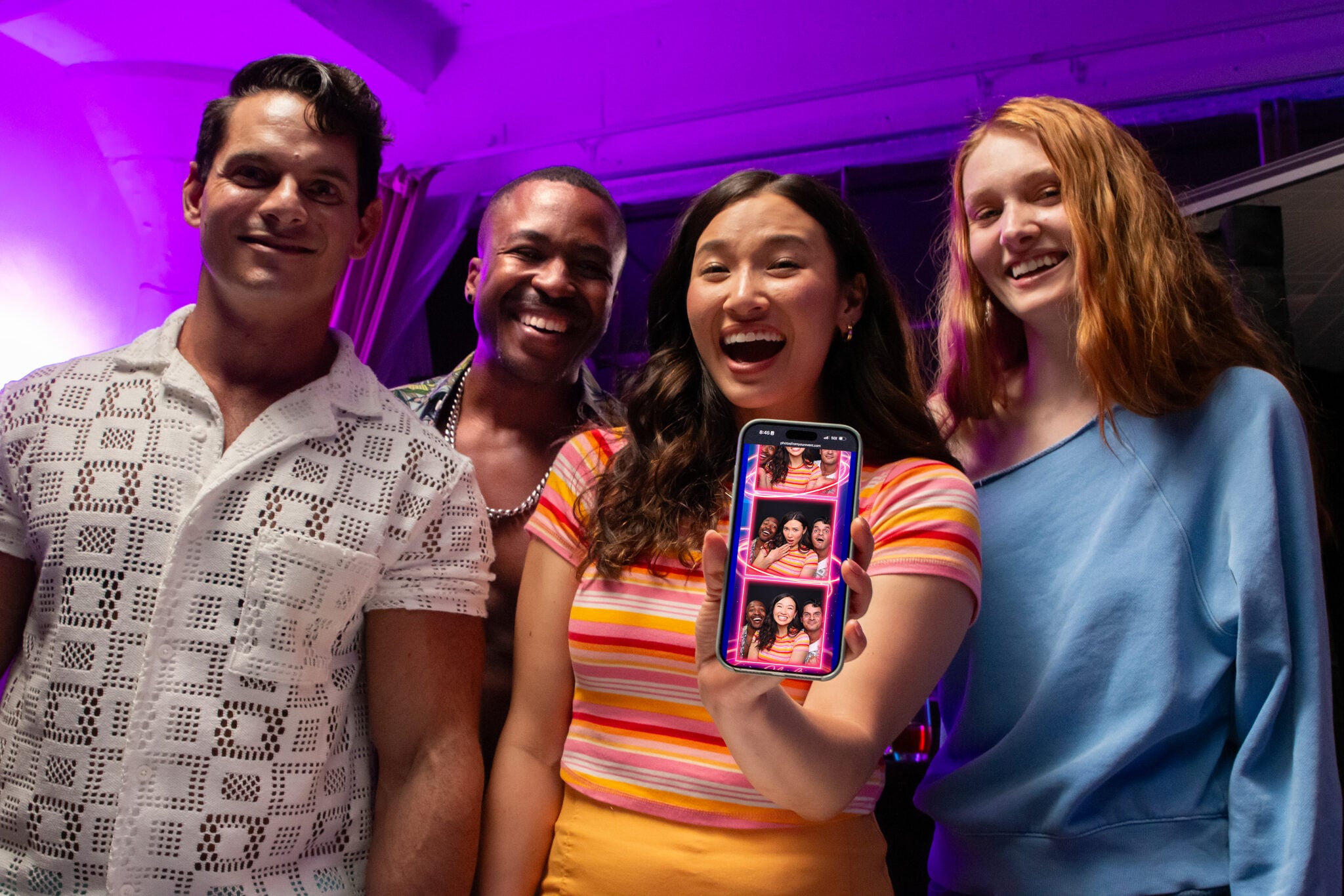 Casa Photo Booth – Portable Enclosed Booth for Weddings & Events
